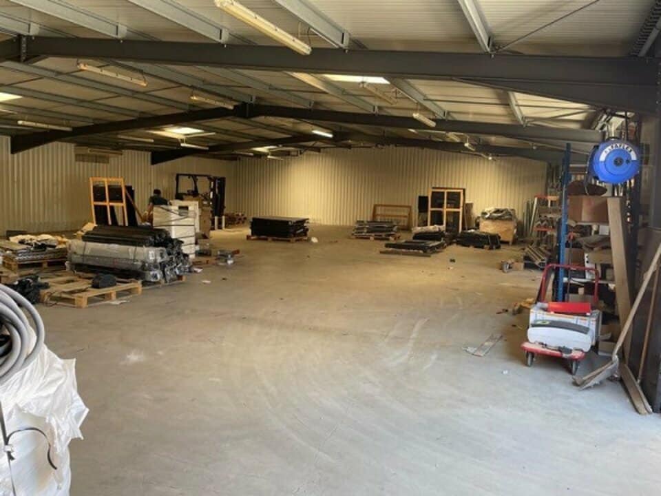Vente d'un local industriel de 8000 m² proche Bordeaux (24)