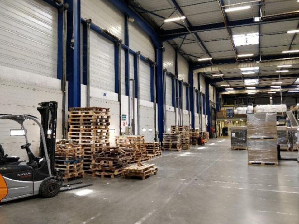 Local industriel à louer proche Lyon